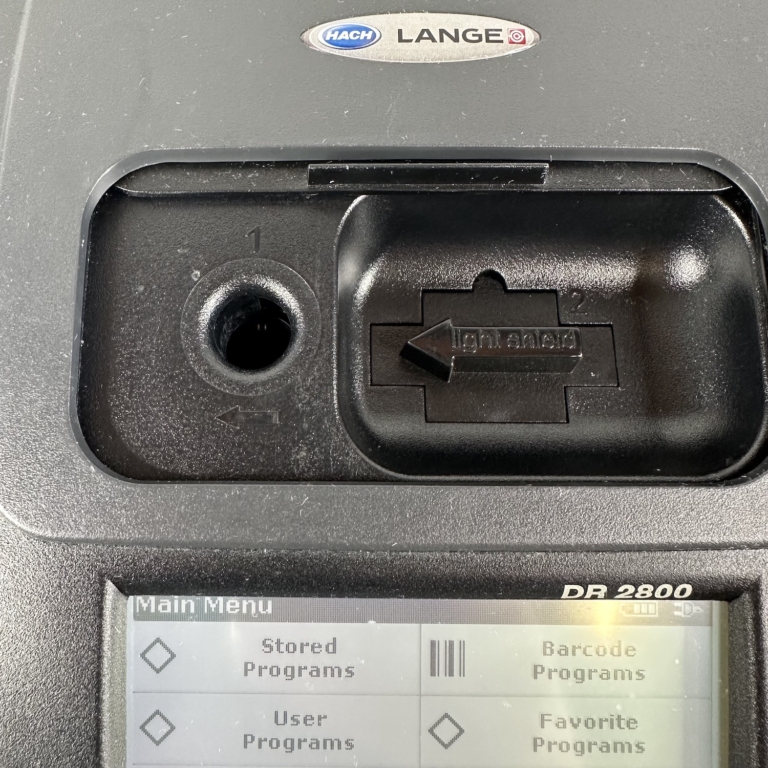 HACH DR 2800 Portable Spectrophotometer LPG422.99.00011 - SOLD ...