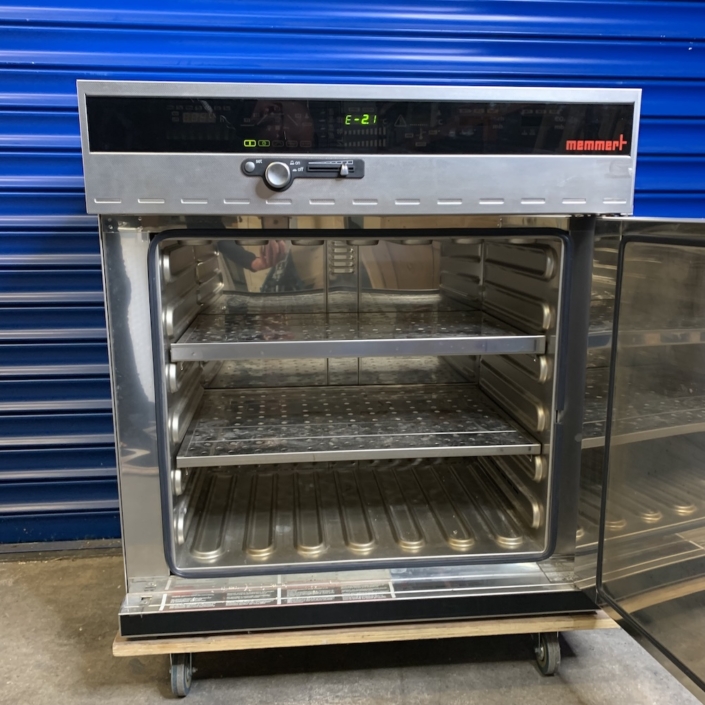 Memmert UNB 500 Universal Oven 220˚C 108 Litre | Salford Scientific ...