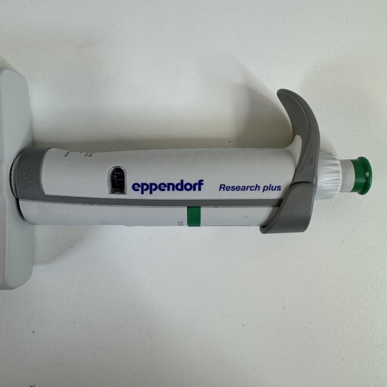 Eppendorf Research plus Pipette 120 to 1200µl 8 Channel 3125000214 ...