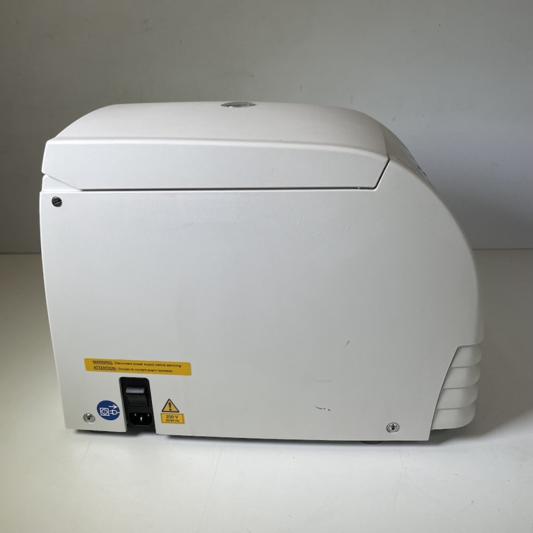 Refrigerated Microcentrifuge VWR Micro Star 17R 521-1647 | Salford ...